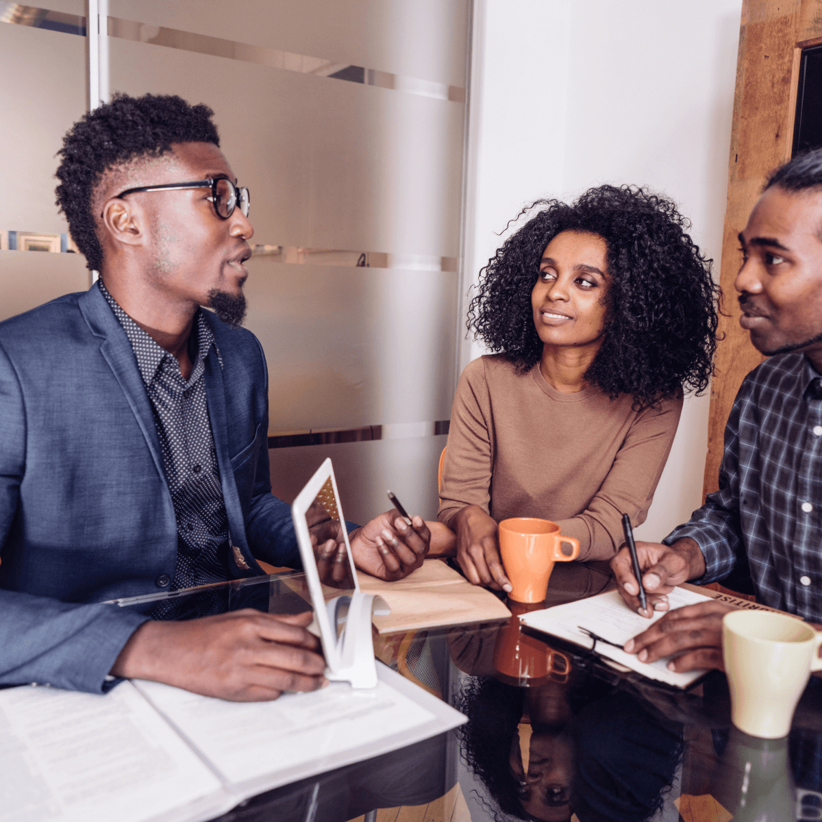 What Are Insurance Brokers?